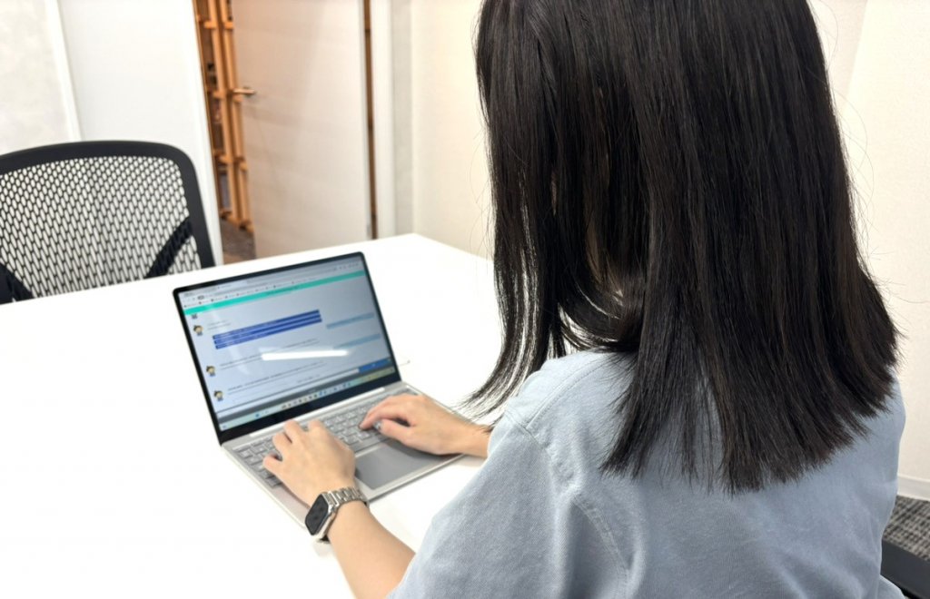 【体験レポート】「CAIWA Service Viii」で社内問い合わせ対応を効率化。イクシーズラボのチャットボットを実際に使ってみた！