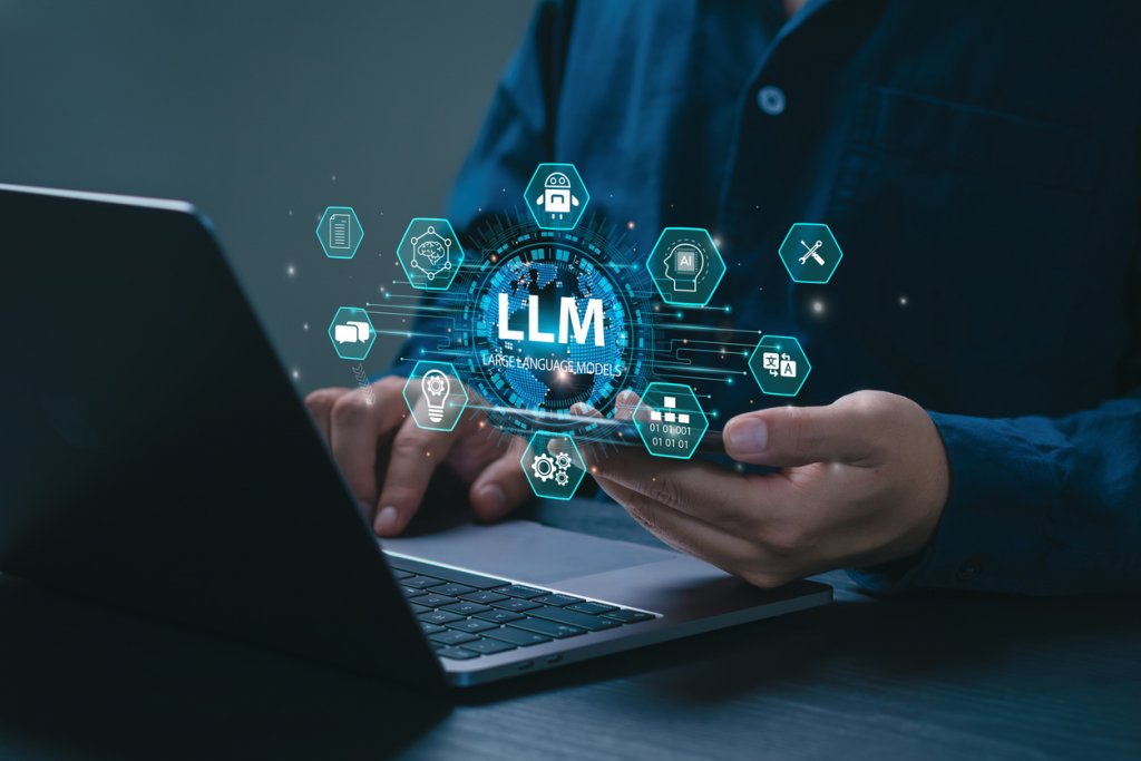 Embedding（埋め込み表現）とは？意味や種類・LLMやRAGでの必要性・活用事例を紹介